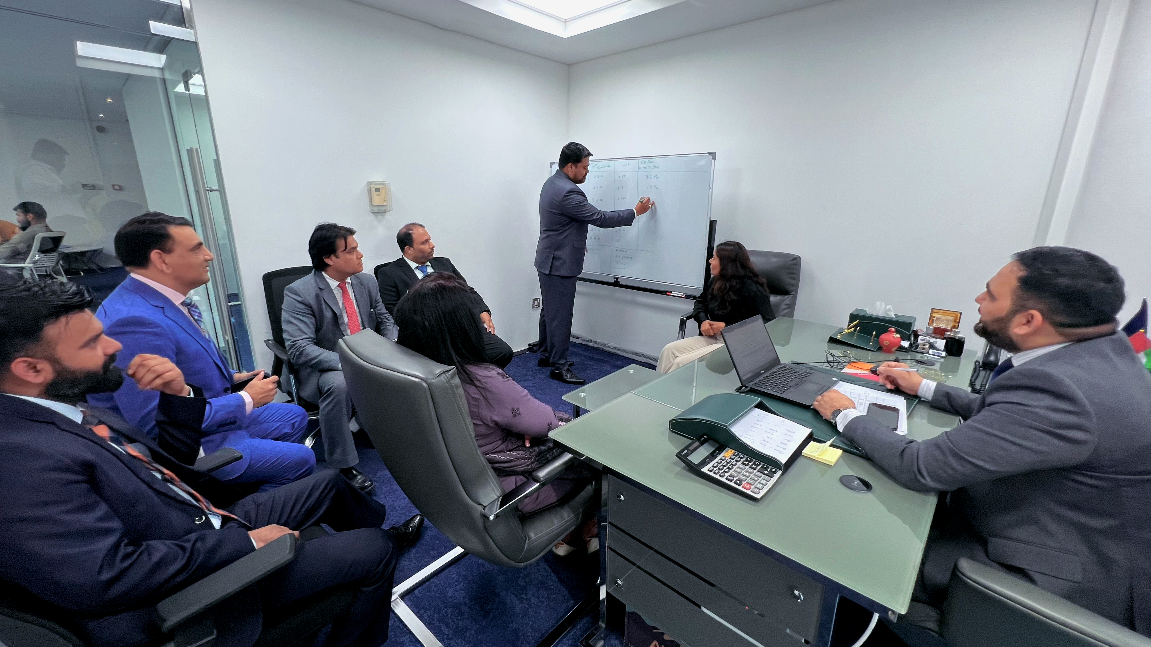 Fintrek Marketing - Direct Sales Agency
